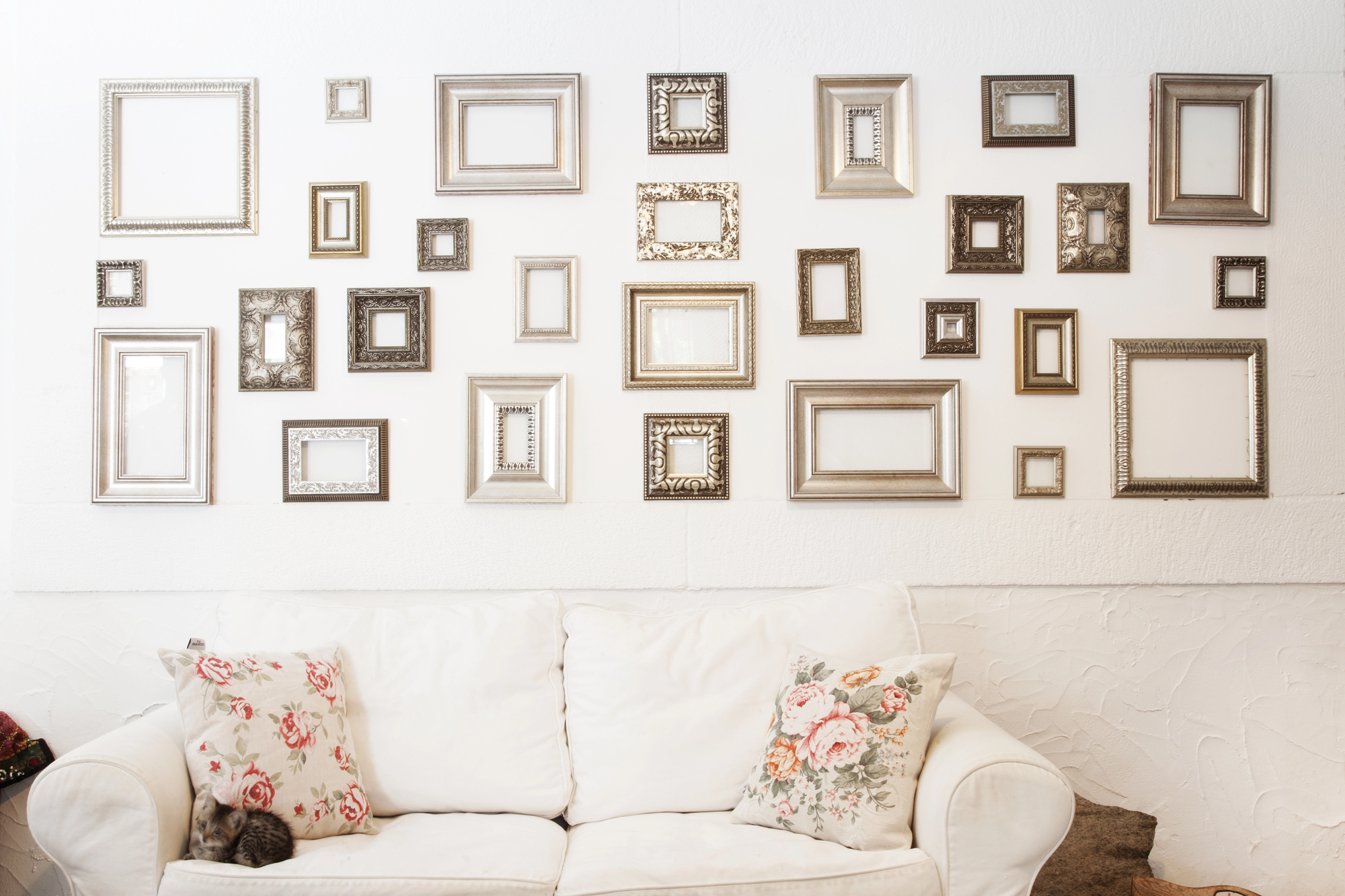 20 Ideas for Creating a Memory Wall in Your Home