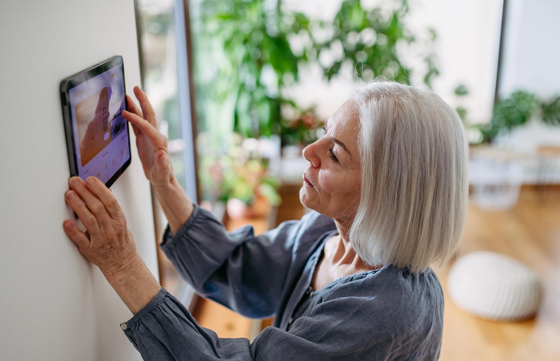 29 REALLY Useful Home Hacks For The Over-60s
