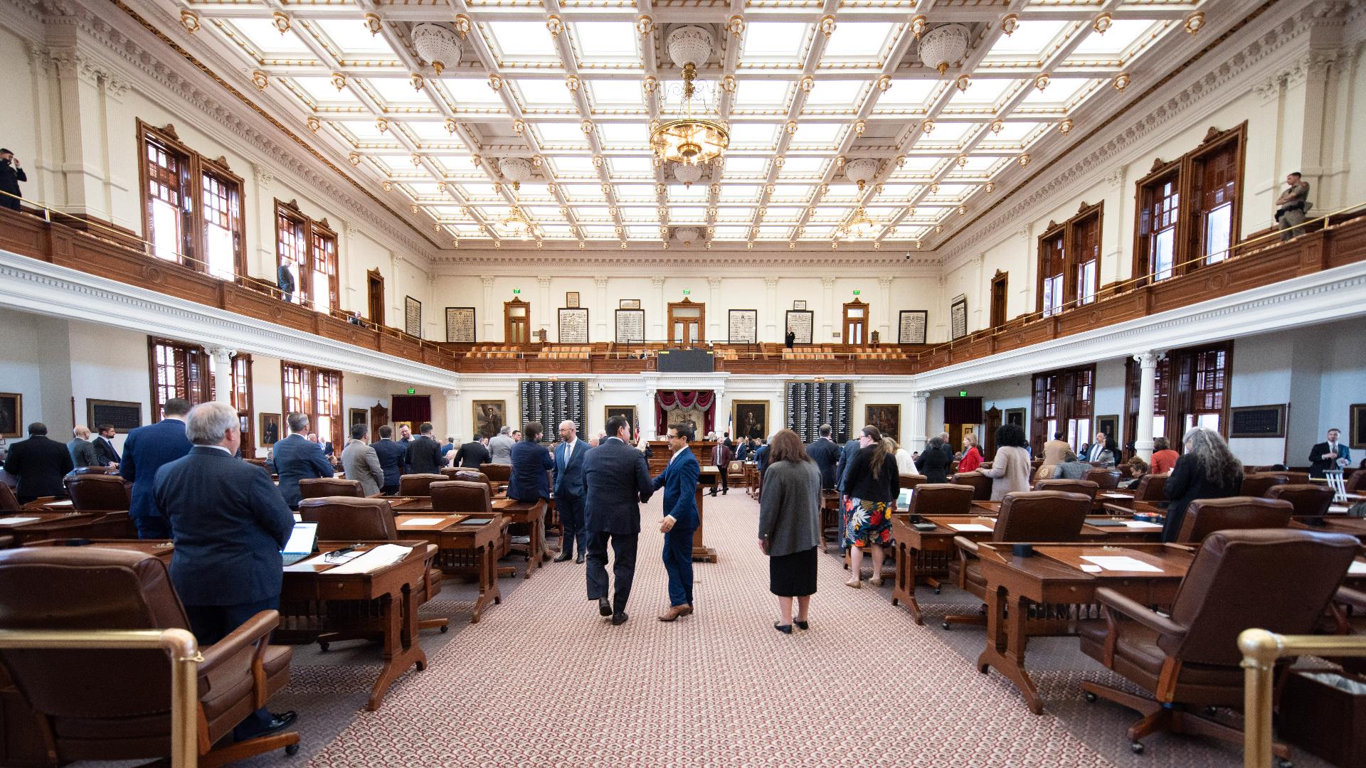 Texas House adopts rules for 89th session, including banning Democrats ...