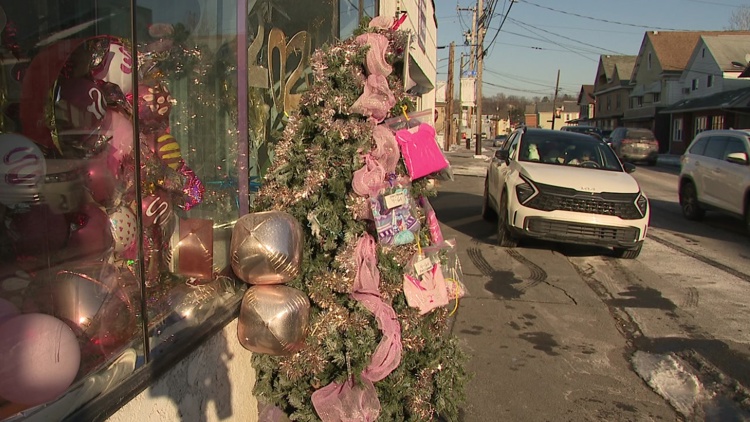 Mom-daughter duo set up free 'giving tree' to keep kids warm in Luzerne ...