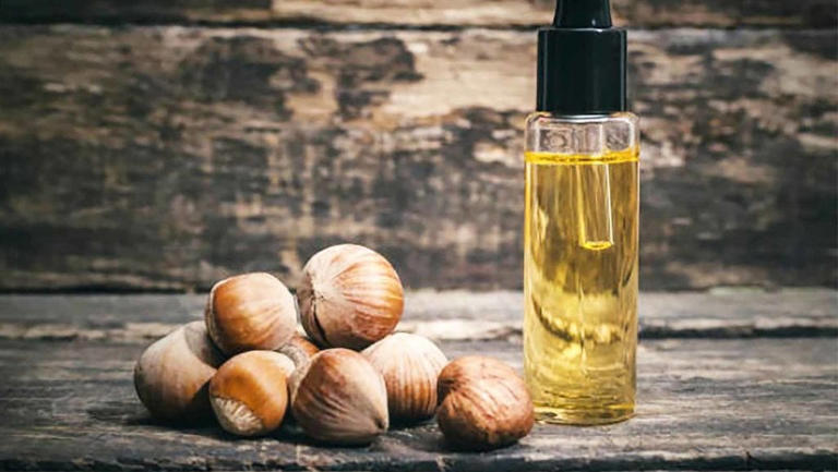 20 Cara Menghilangkan Rambut Uban di Usia Muda Secara Alami