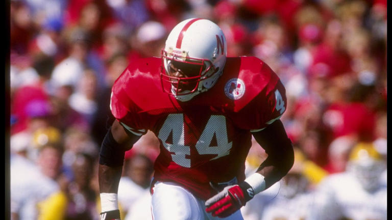 Former Huskers Running Back Calvin Jones Has Passed Away