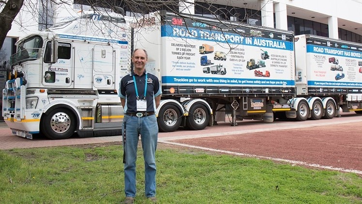 Truck safety advocates call for better L-plater education in NSW
