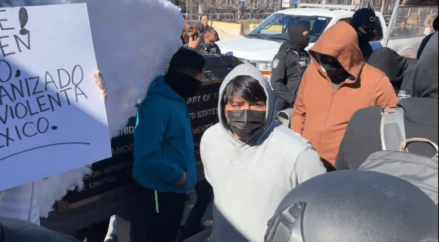 Activists to ‘resist’ Trump through know-your-rights campaign