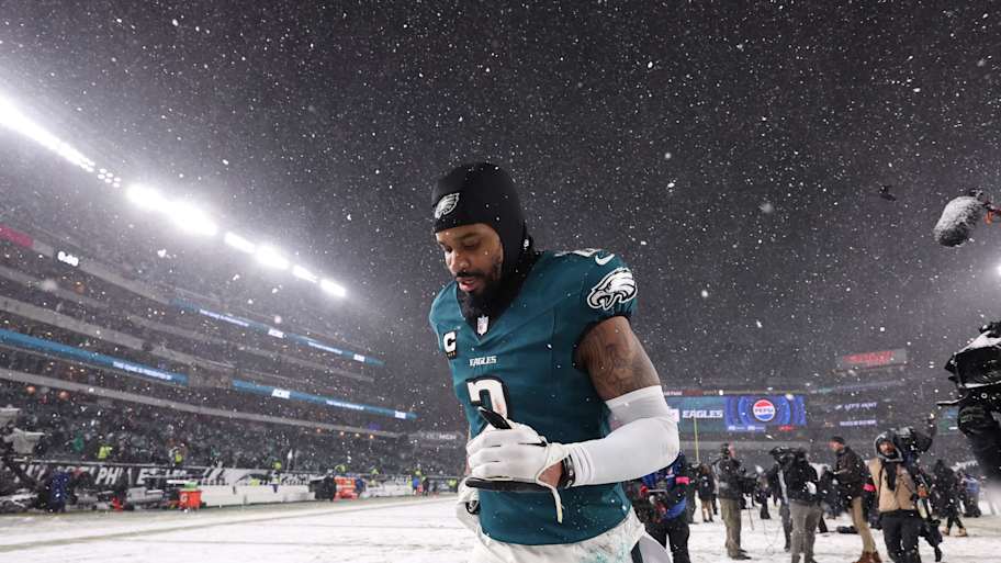 Eagles Fans Buy Up Gobs of Snow Commemorating Team's Divisional-Round ...
