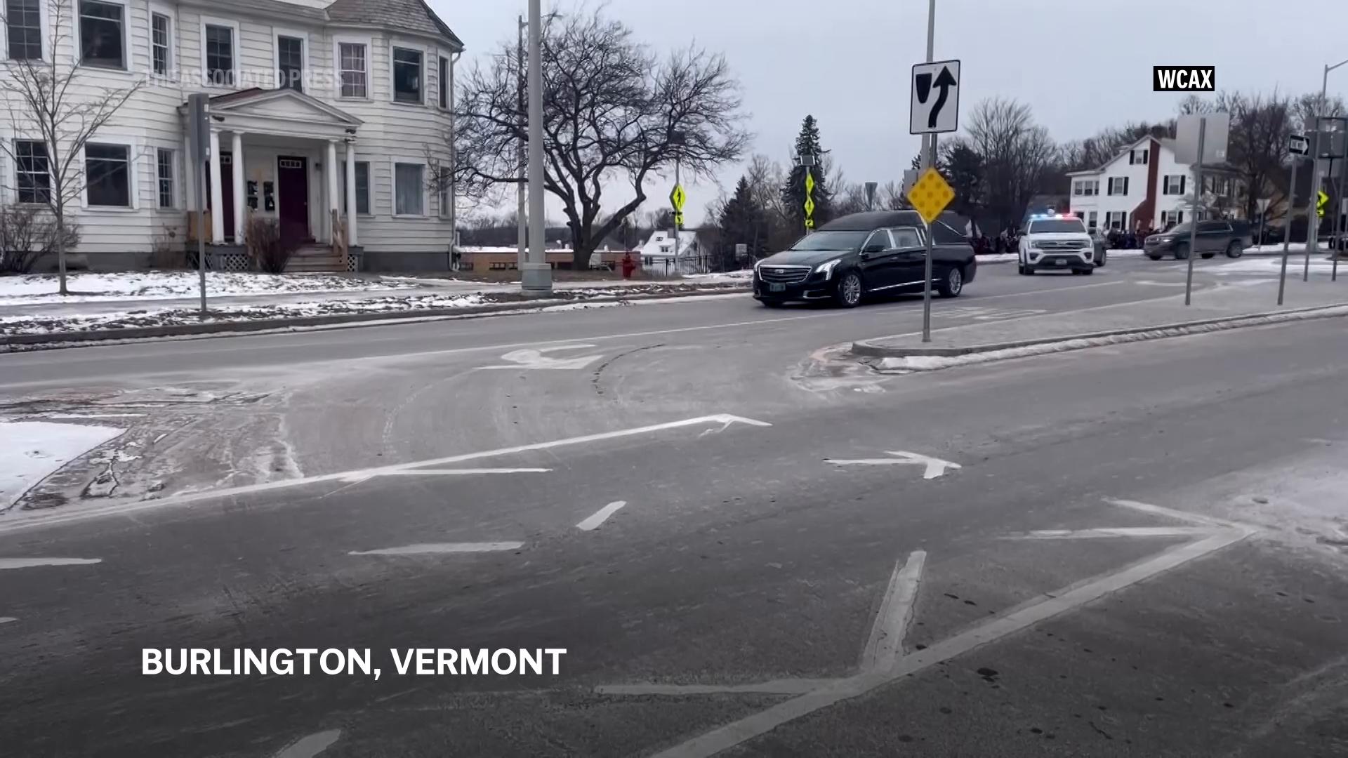 Law enforcement holds procession to honor Border Patrol agent killed in ...