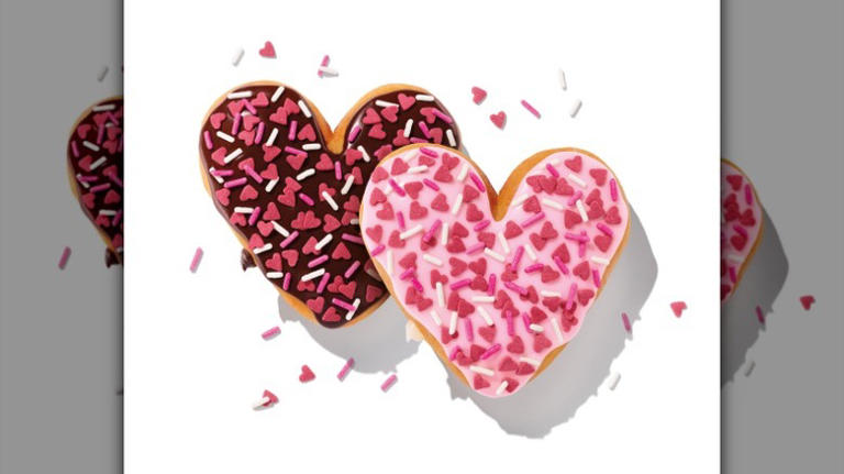 Dunkin's Valentine's Day Menu Is Bringing Back 2 Fan-Favorite Donuts