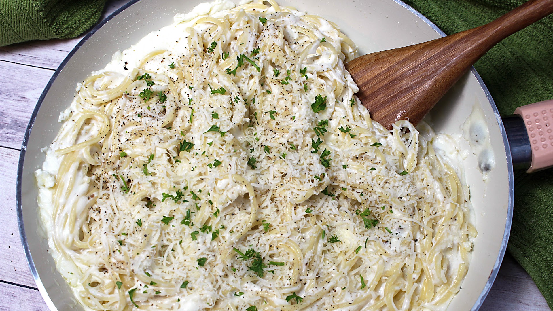 This Take On Alfredo Is Amazingly Silky Smooth - Truffle Alfredo Pasta