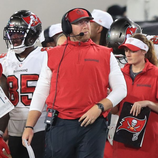 Source: Bucs' Liam Coen runs a reverse, takes Jaguars job