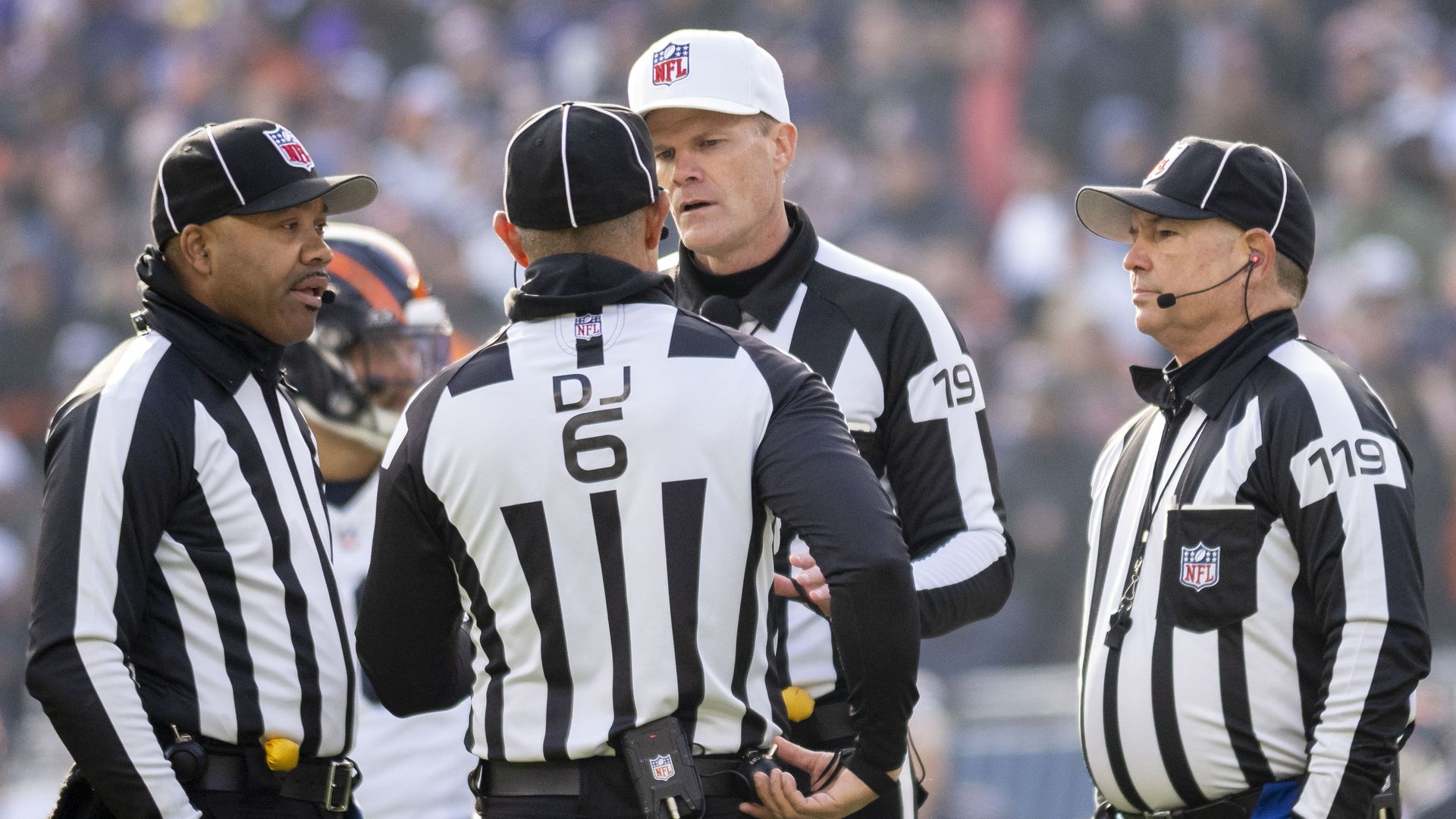 Does it feel like the refs never call anything against the Bears ...