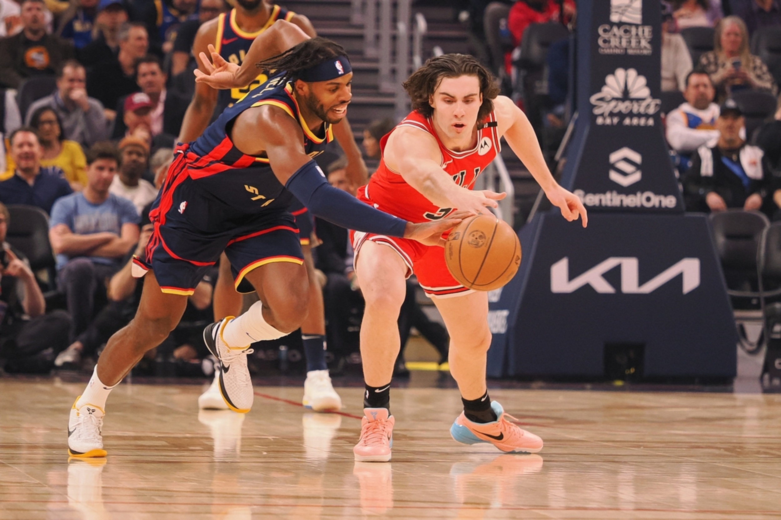 Warriors' bench dominates in easy win over Bulls