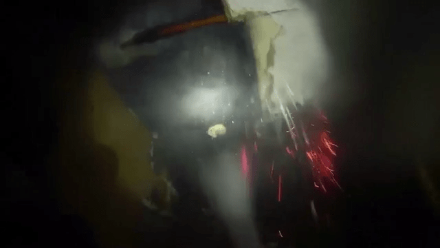 WATCH: Crews tackle fire that displaces 4 in Madera County