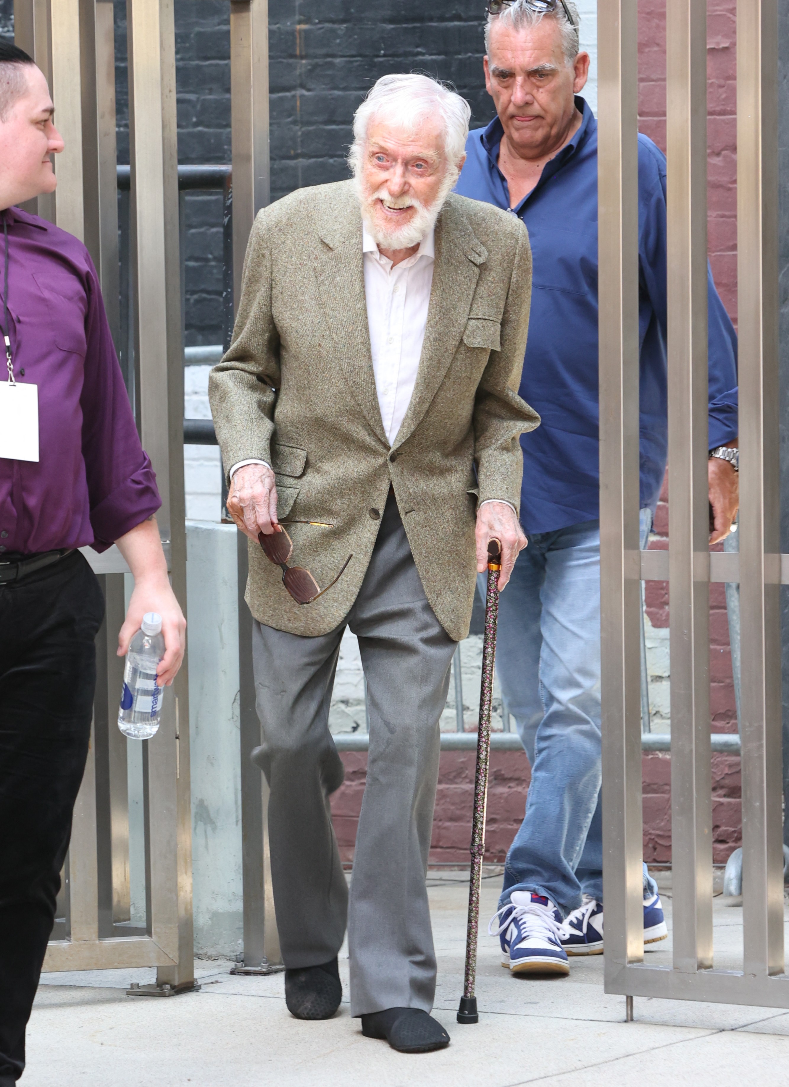 Dick Van Dyke, 99, still works out in the gym 3 days a week