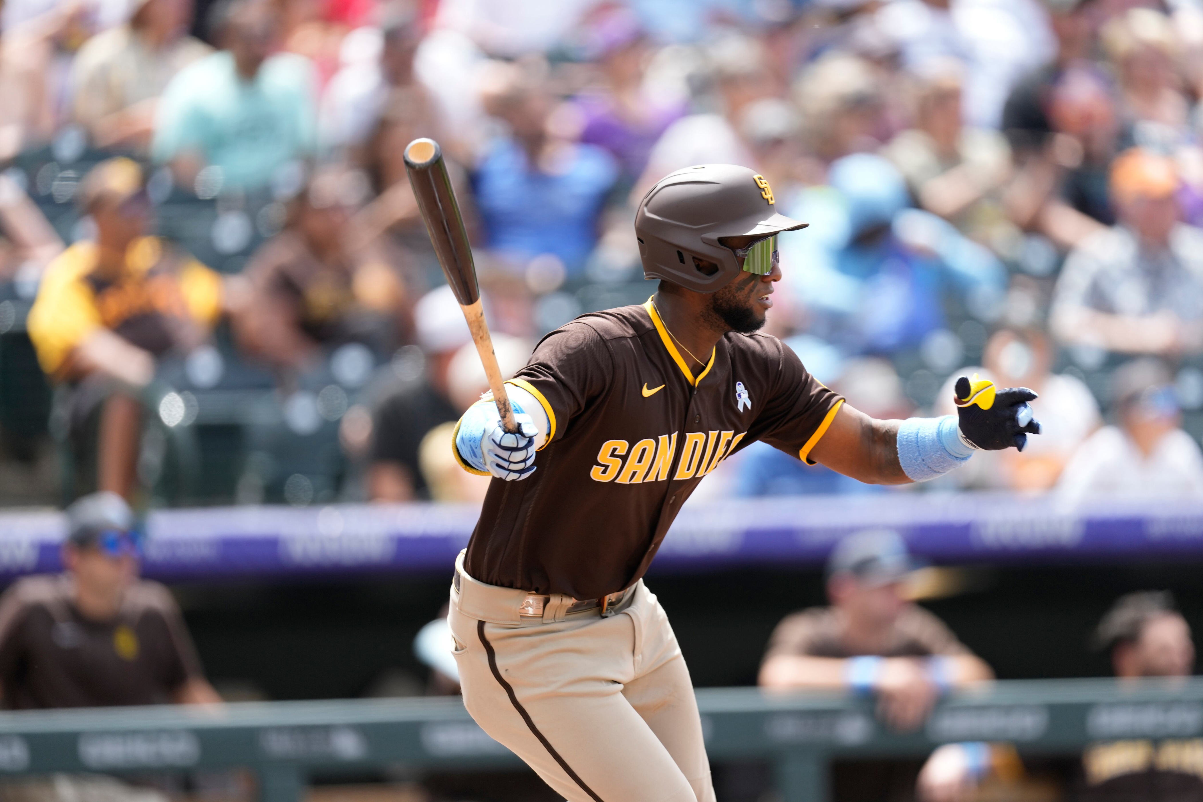 Atlanta Braves sign OF Jurickson Profar to three-year contract