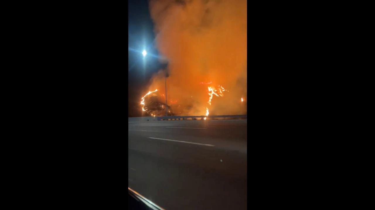 Sepulveda Fire erupts sparking fears in Sherman Oaks, California