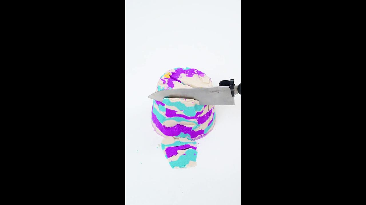 Satisfying Knife Smashing Blue White And Purple Mixed Sand