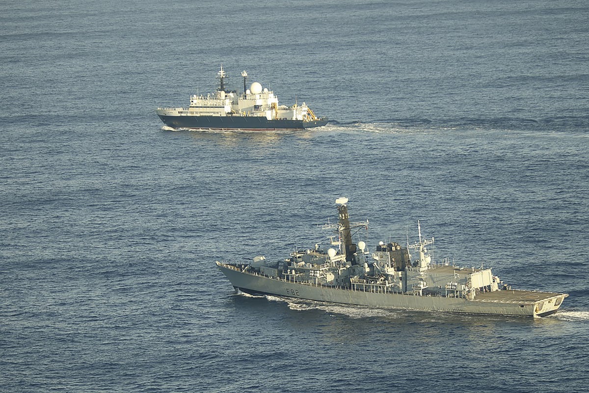 Royal Navy ships in Black Sea could defend Ukraine in peace mission ...