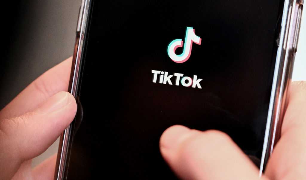 TikTok faces app deletions, censorship claims and glitches in days ...