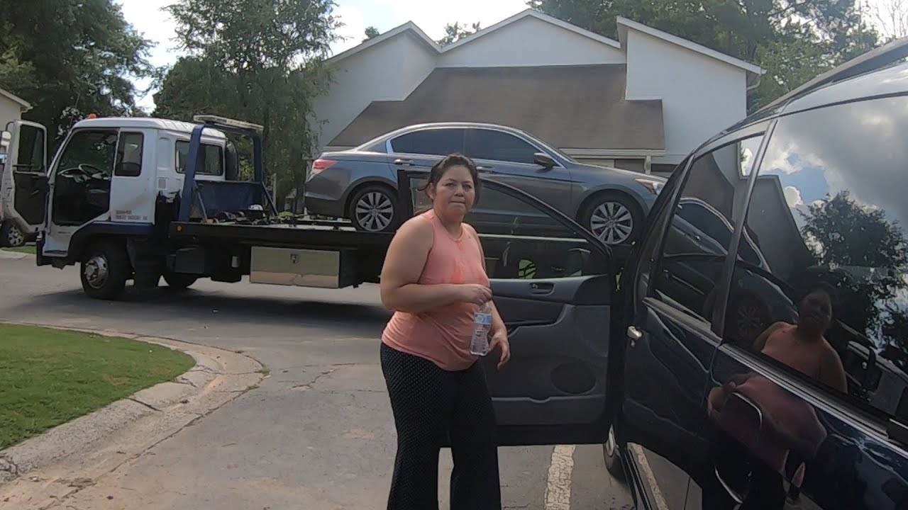 Luxury Car Towing: McLaren GT on the Move!