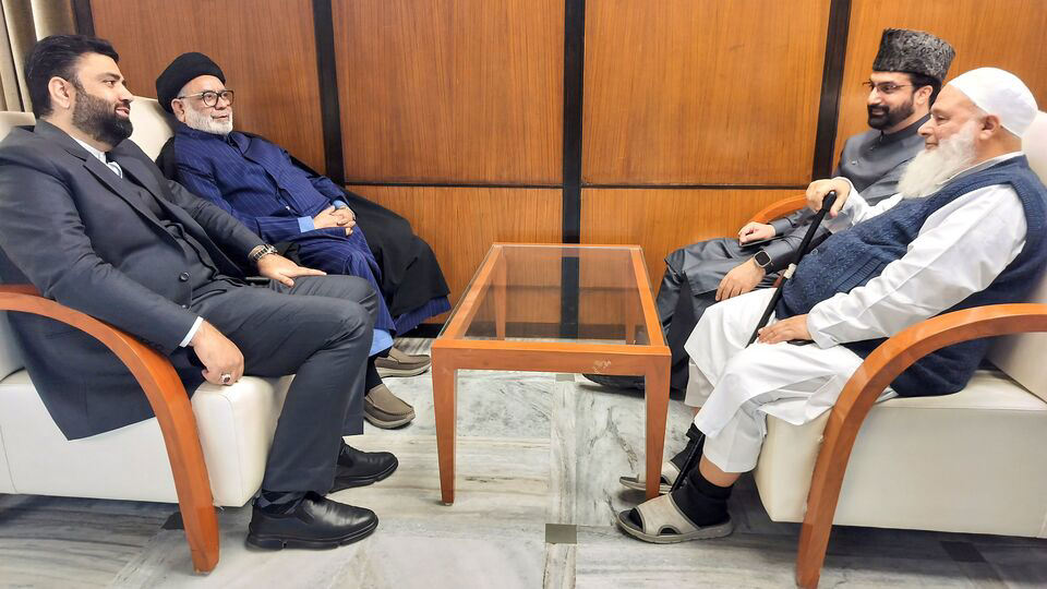 Ruckus during JPC meeting on Waqf Bill. 10 Opposition MPs suspended ... Ruckus during JPC meeting on Waqf Bill. 10 Opposition MPs suspended ...