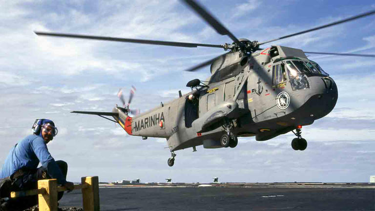 Sikorsky SH-3 Sea King: History, Fun Facts, Specifications, and Operators