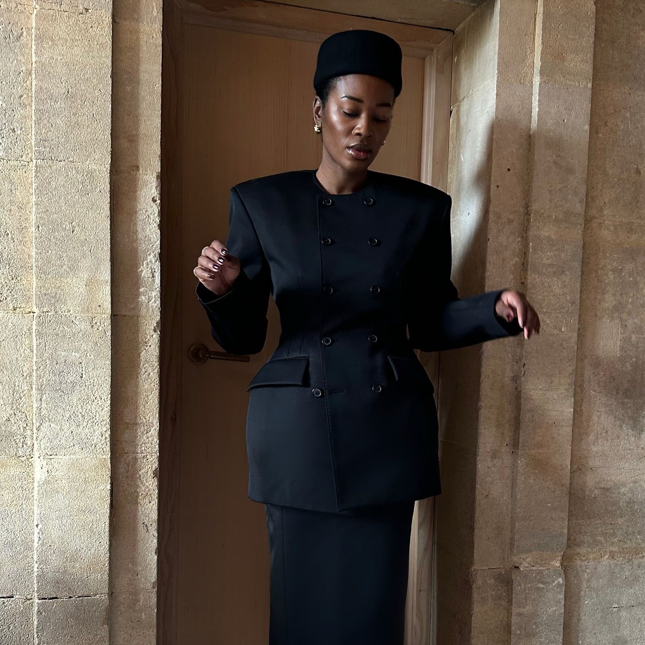 So You Want a Rich-Looking Wardrobe? Start With These 7 Elegant ...