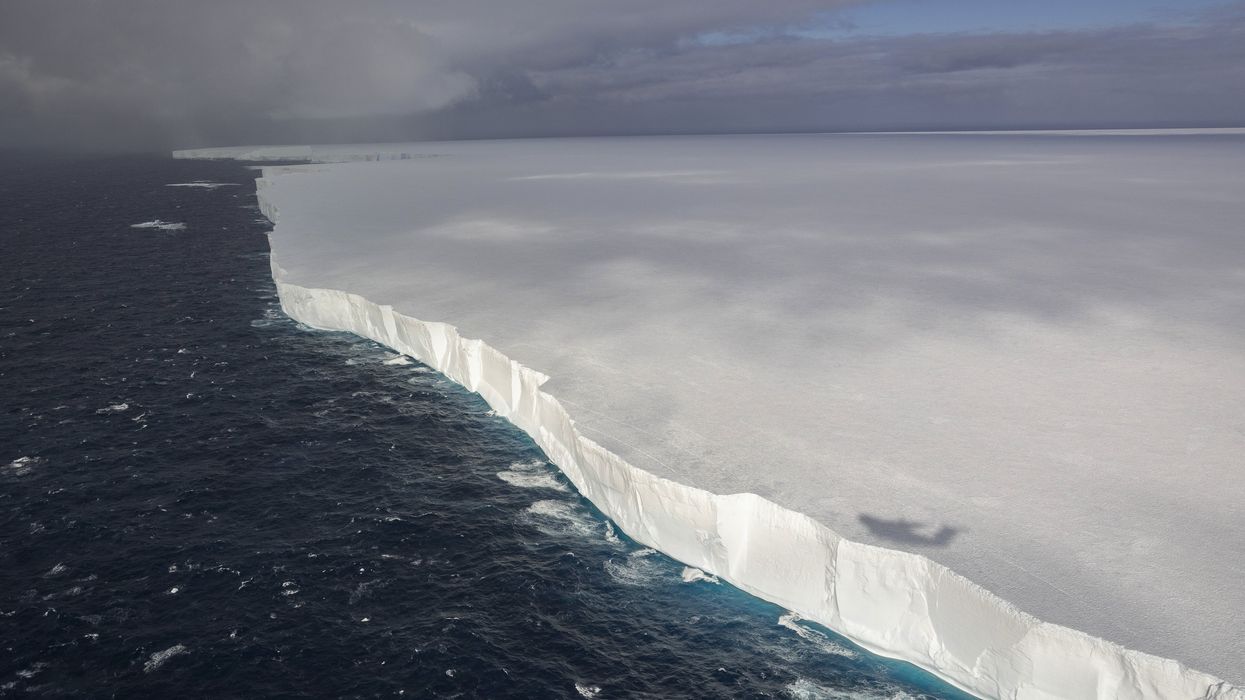 A huge Game of Thrones-style ice wall is heading straight for British ...