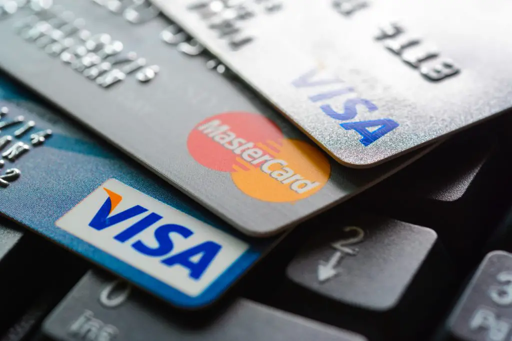 14 States with the Worst Credit Card Debt Problems