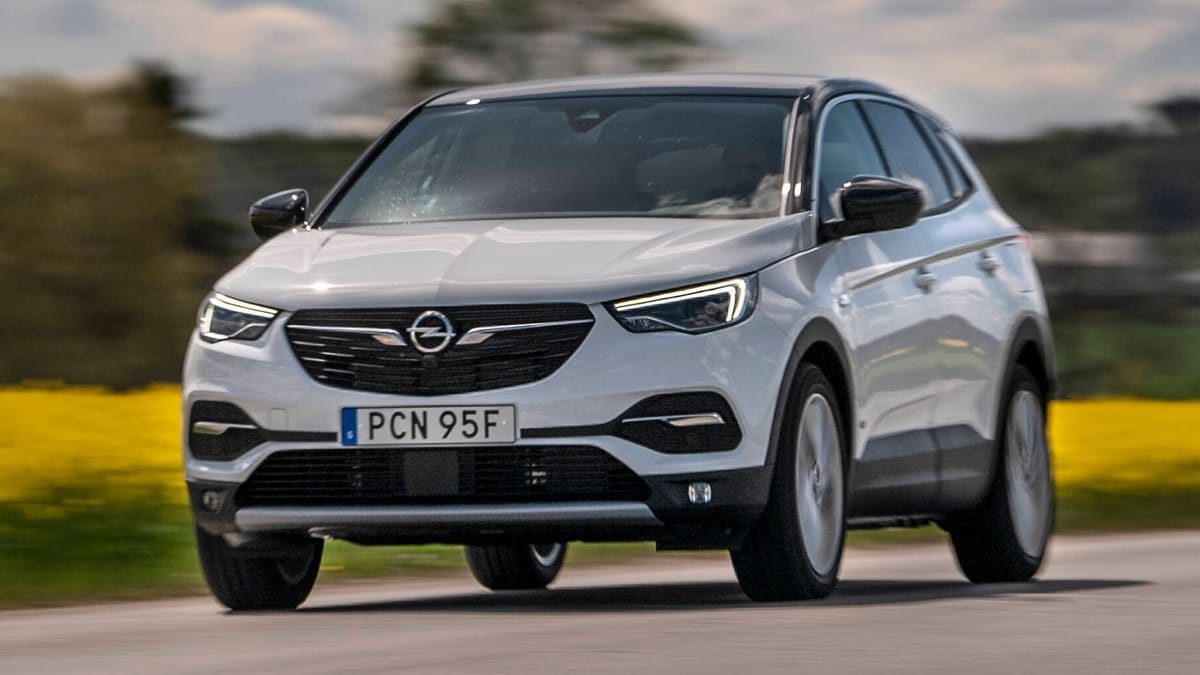 Rückruf: Opel Grandland und Peugeot 3008/5008 – Lenkversagen droht