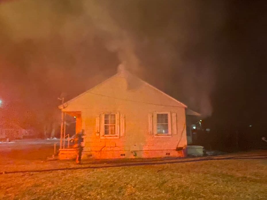 Crews respond to early morning Scotland Neck house fire