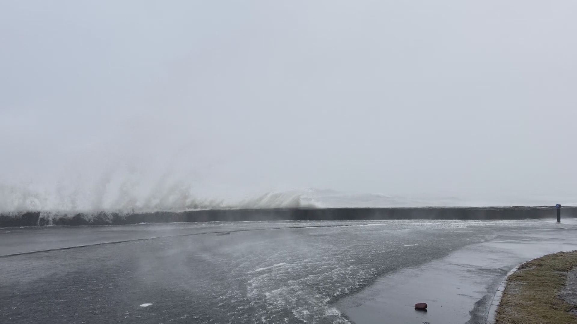 Storm Eowyn batters Troon, Scotland as thousands lose power