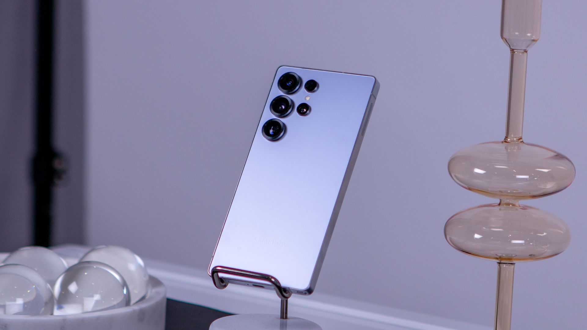 The Galaxy S25 didn't go up in price, which was a very smart move by ...