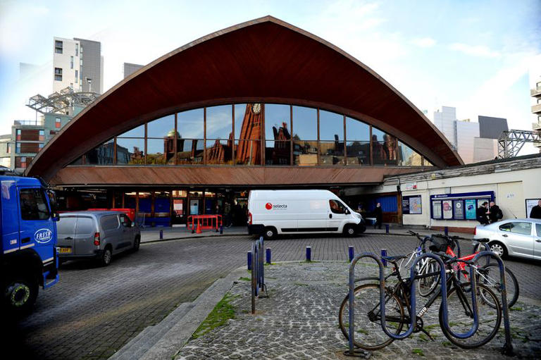 Manchester's Oxford Road Station: From Victorian slum to timeless city ...