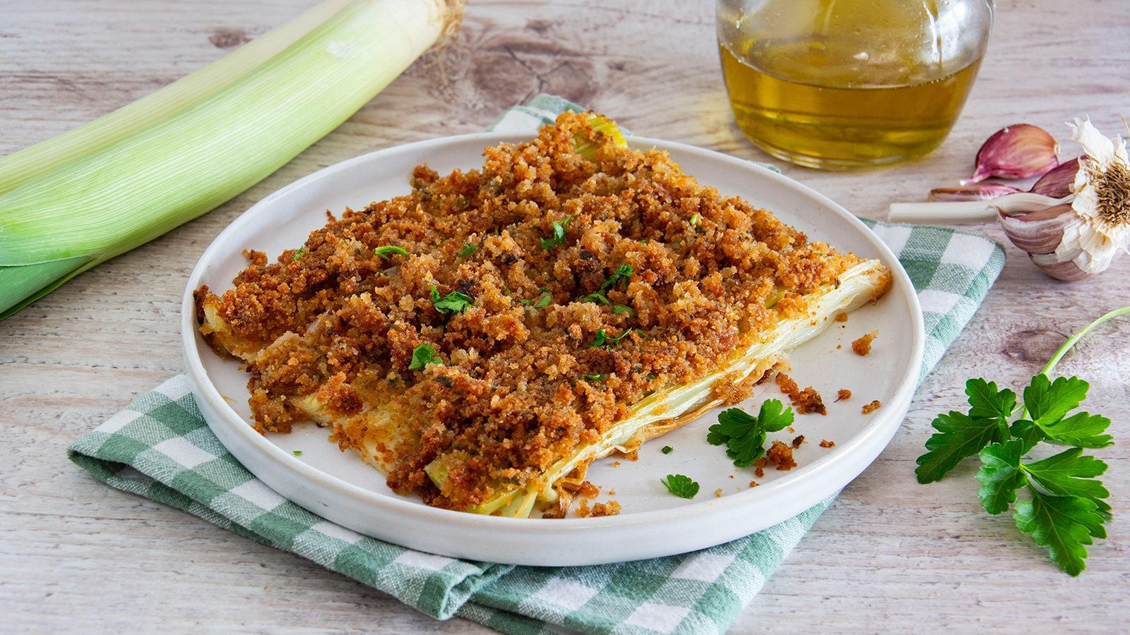 Porri al forno: la ricetta del contorno veloce e gustoso