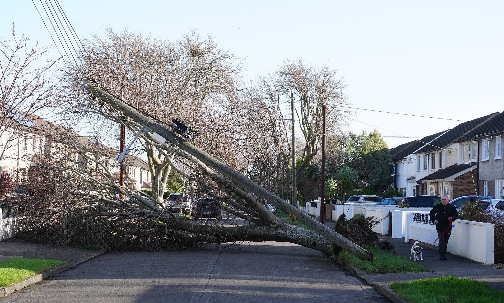 Storm Eowyn: Live updates and tracker amid risk-to-life warnings