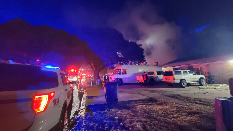 Fire department investigating after blaze destroys Baton Rouge duplex