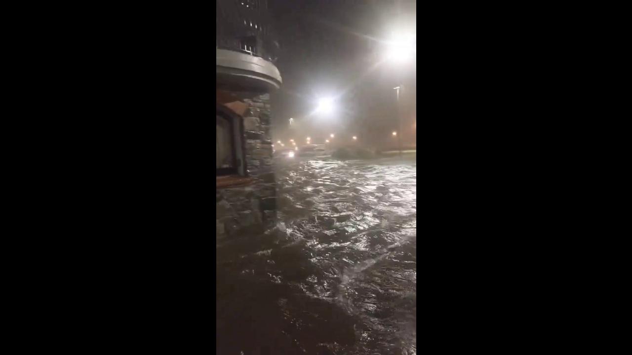 Storm Eowyn causes severe floods in Galway, Ireland