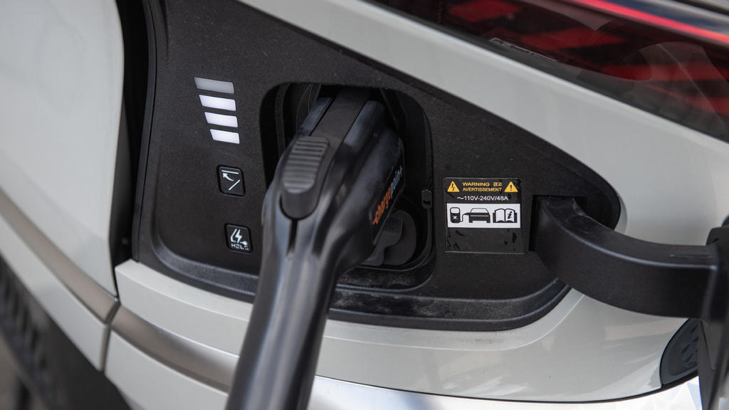 EV battery recycling facility to open at Detroit Gateway Industrial Center