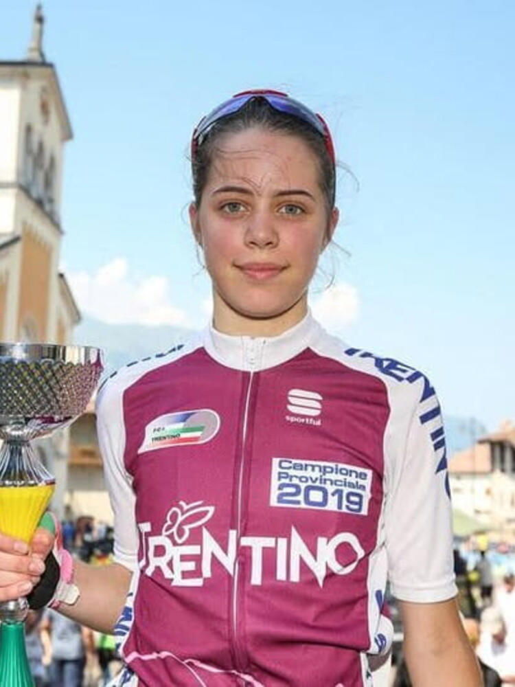 Morta investita da un'auto la promessa del ciclismo Sara Piffer Morta investita da un'auto la promessa del ciclismo Sara Piffer