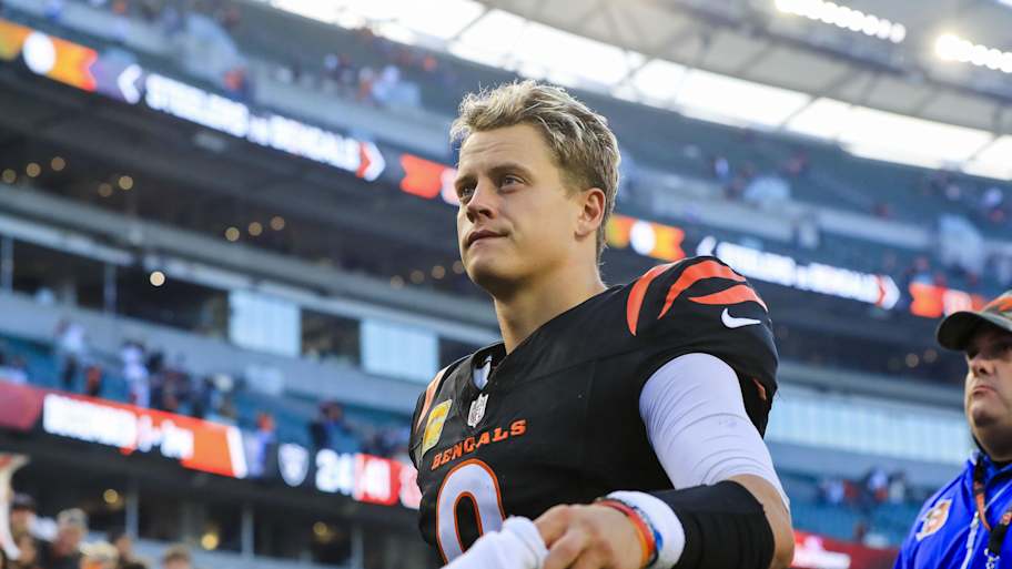 Watch: Joe Burrow Attends Australian Open During 2025 Offseason