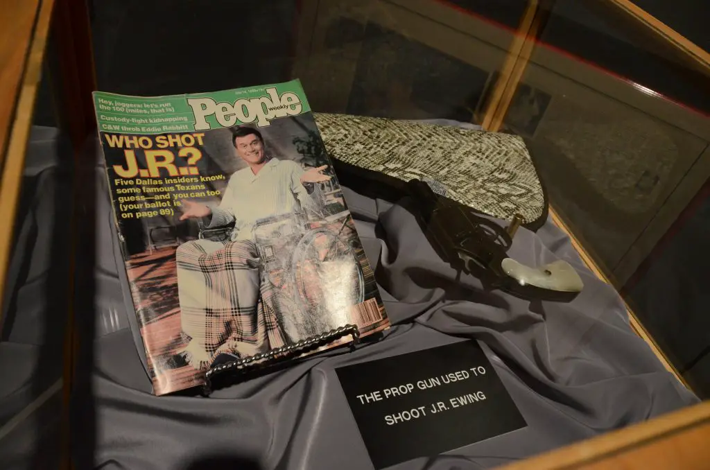 From “Who Shot JR?” to “The Red Wedding”: Reliving the 12 Most Iconic ...