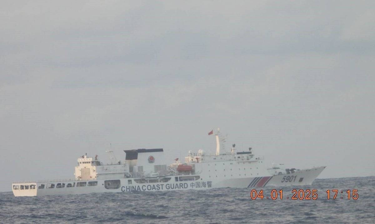 PH, China ships in stalking game