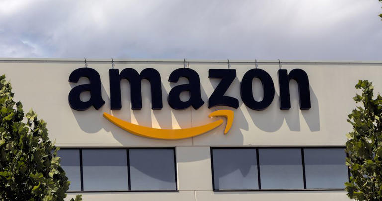 Quebecers are already boycotting Amazon as layoff count reaches 3,000 ...