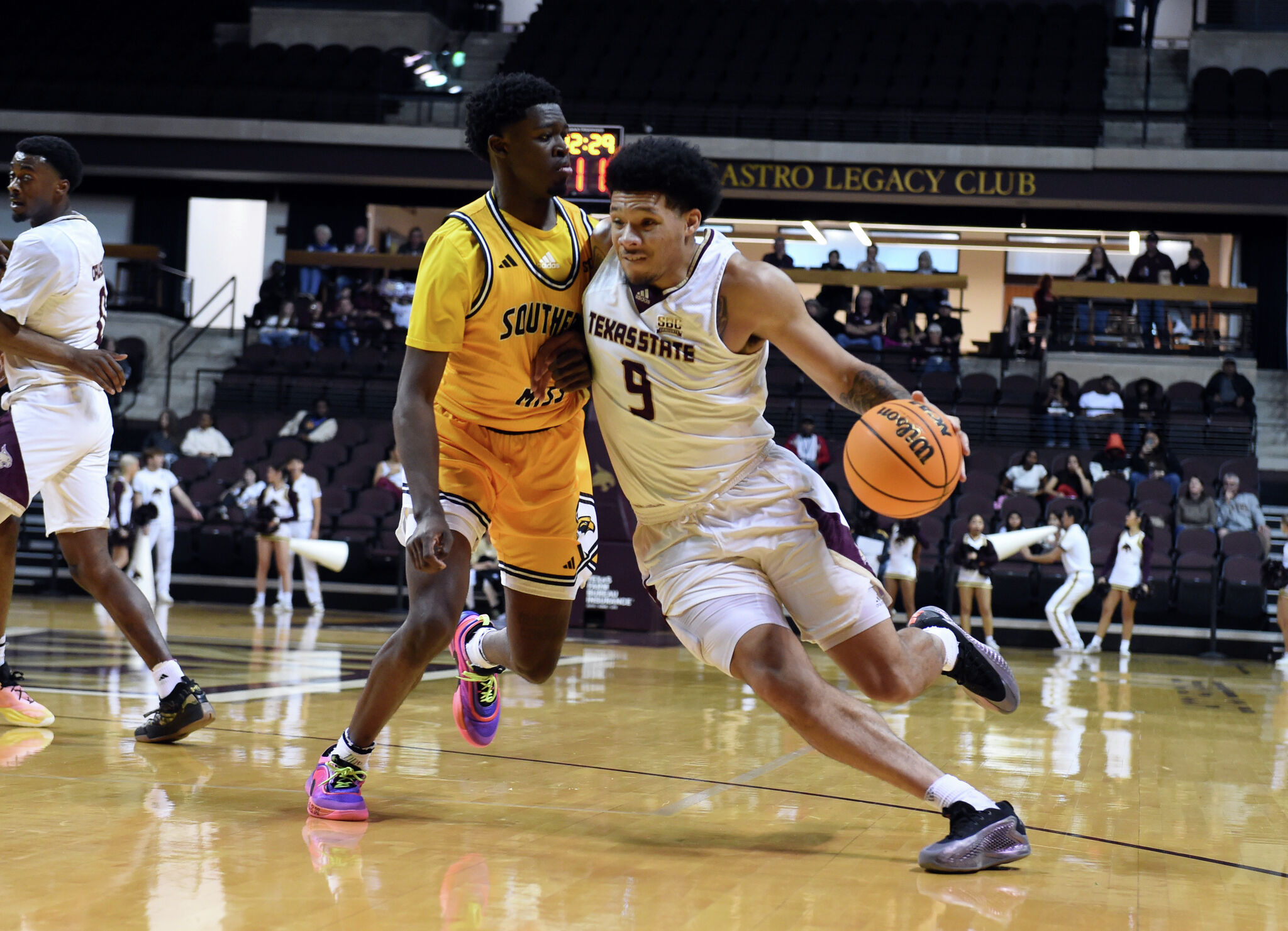 Hot start helps Texas State cruise to win against Louisiana-Monroe
