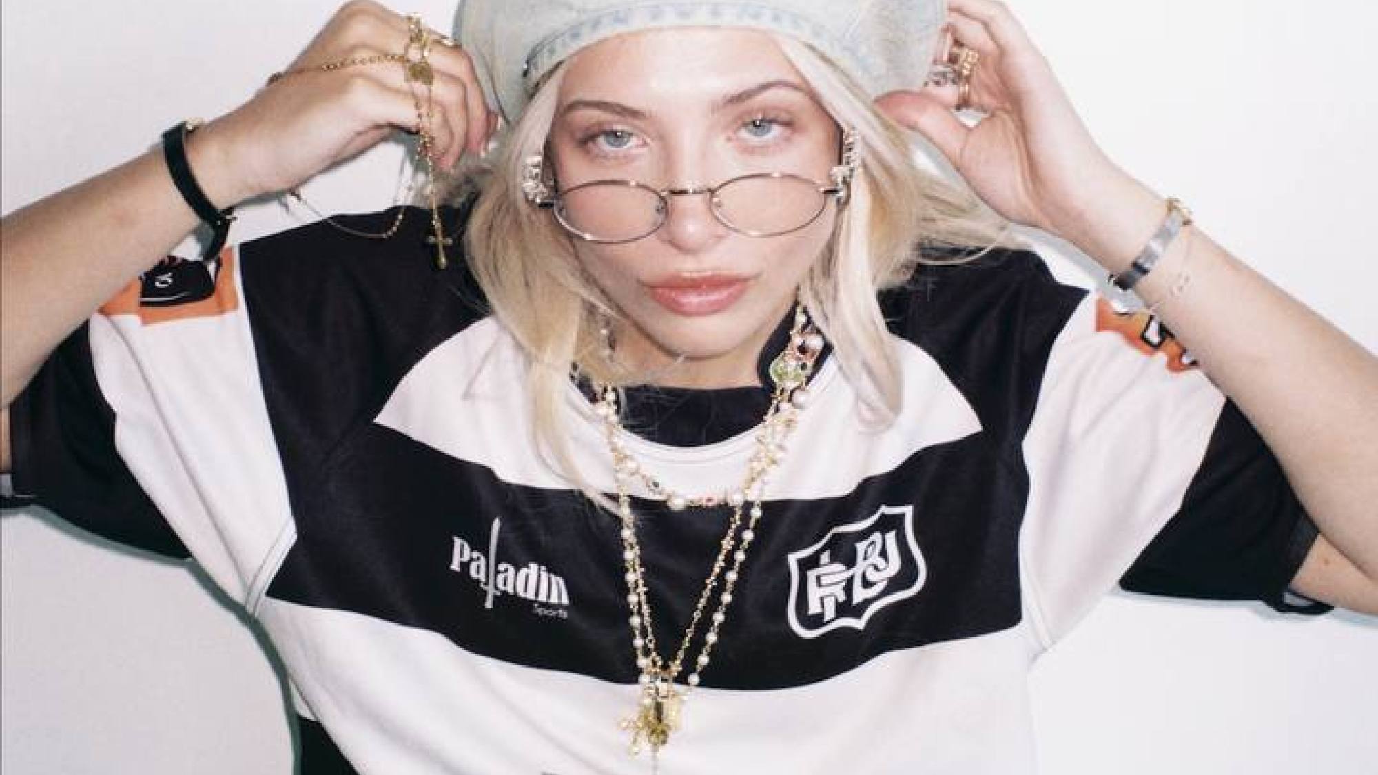 La nueva figura del pop urbano La White Latina, presenta su primer EP ...