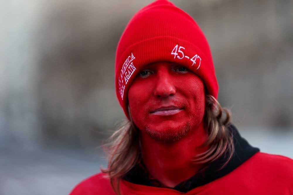 'Lives were lost': Trump’s support of $500B AI project enrages MAGA ...