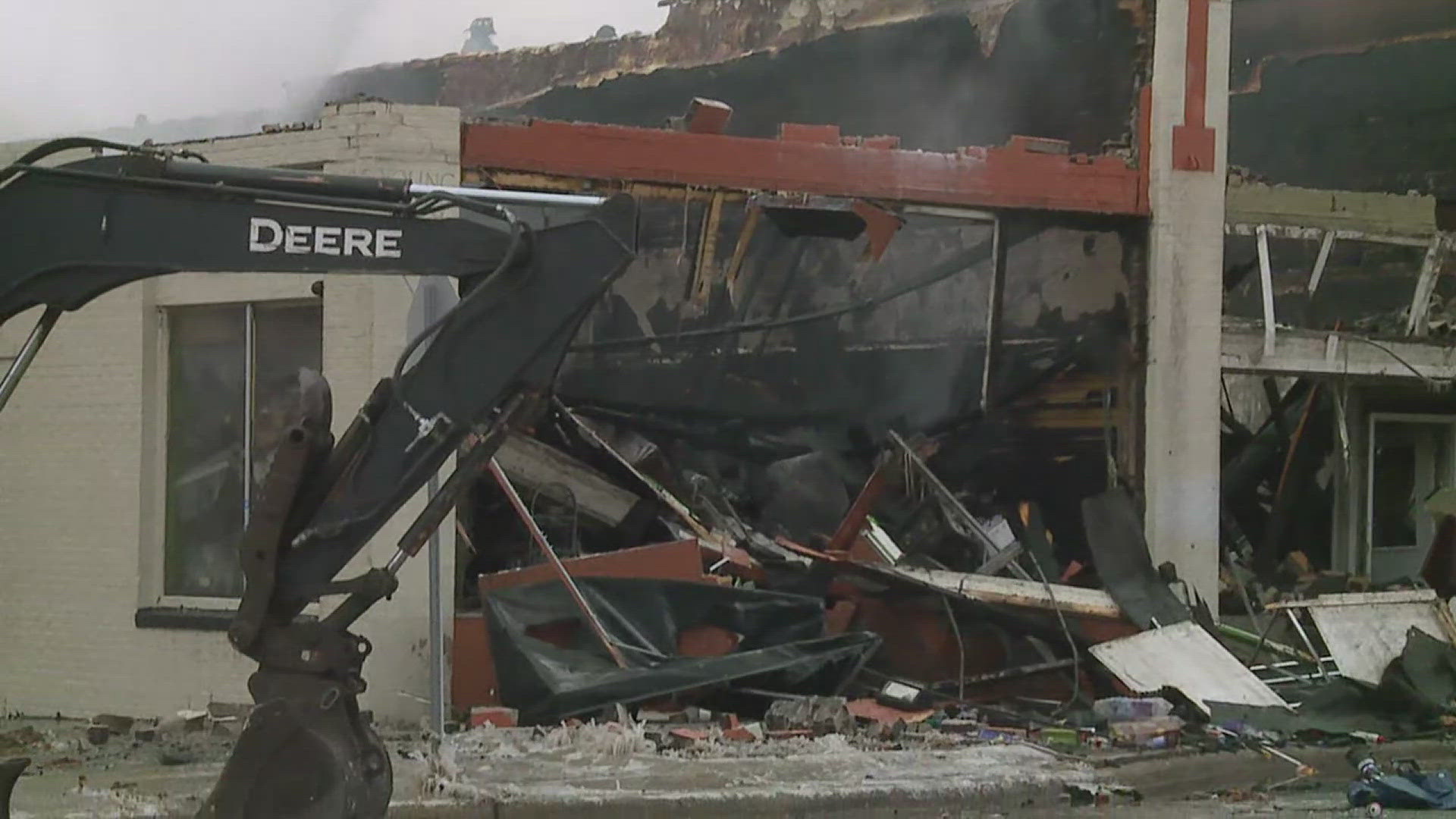 Fire in Moline's Old Towne impacts multiple businesses, shuts down ...