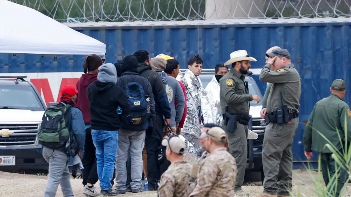 ¿Cómo opera el sistema de deportación en los Estados Unidos?