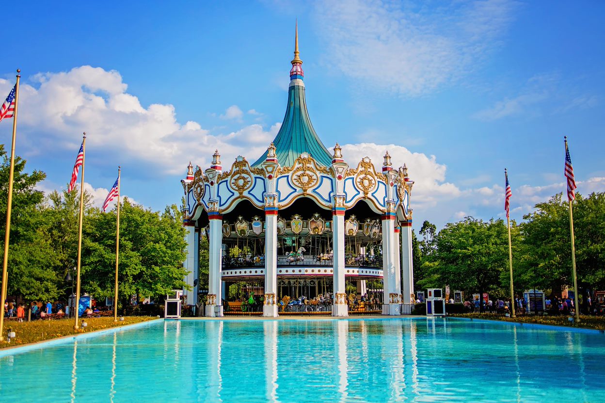Six Flags Great America announces new nostalgic summer events ahead of ...