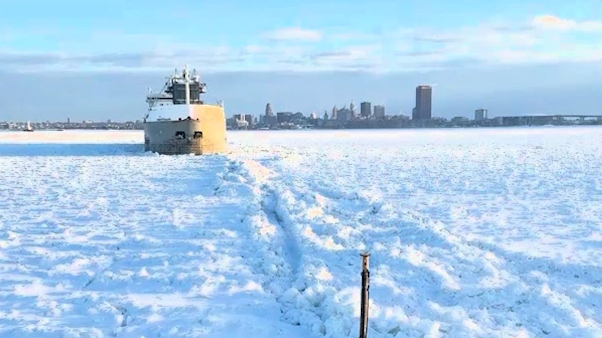 U.S. Coast Guard works to free a 660-foot Canadian freighter trapped in ...